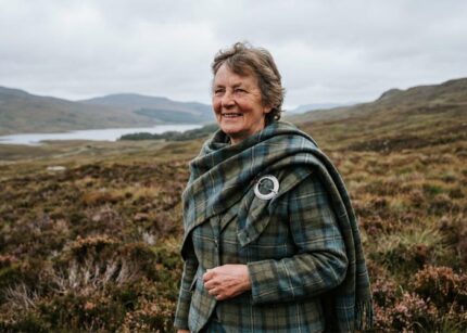 What Do Scottish Women Wear? Ultimate Style Guide