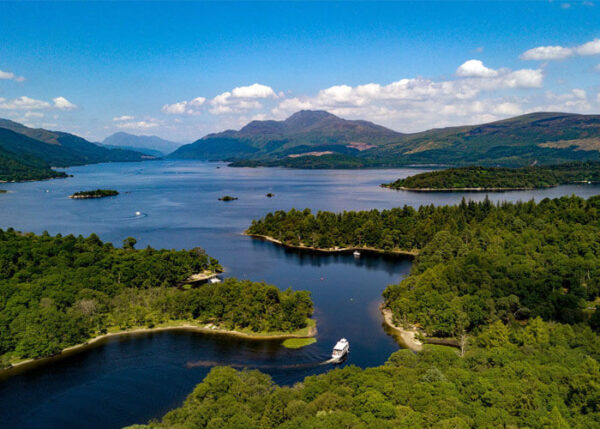 What Is Scotland Known For? 🏴󠁧󠁢󠁳󠁣󠁴󠁿 16 Unique Facts